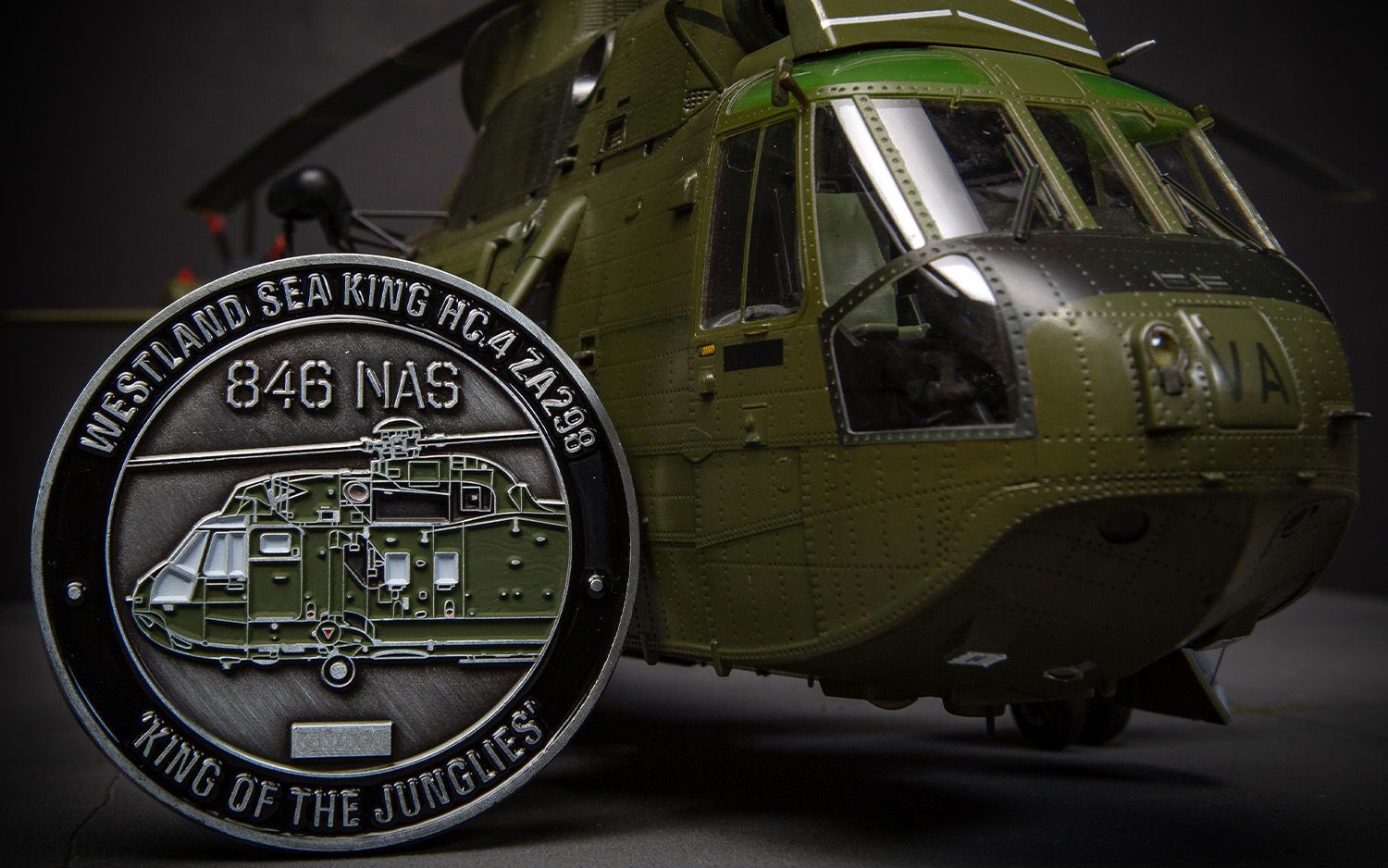 BUNDLEA52 Westland Sea King HC.4 + Collecter Coin