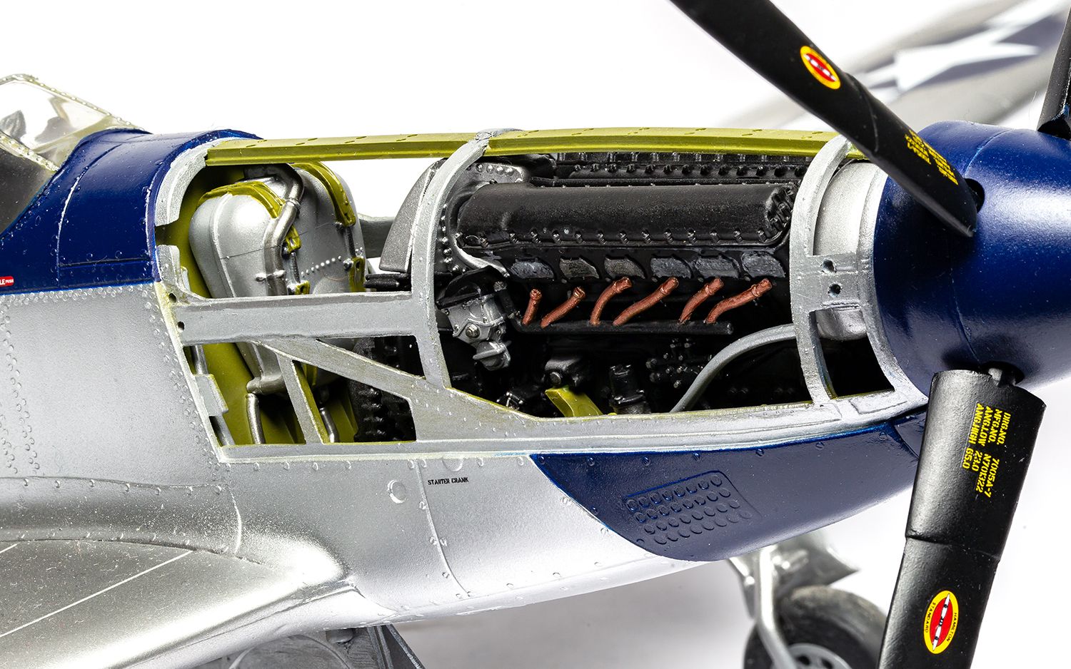 A14001V North American P-51D Mustang