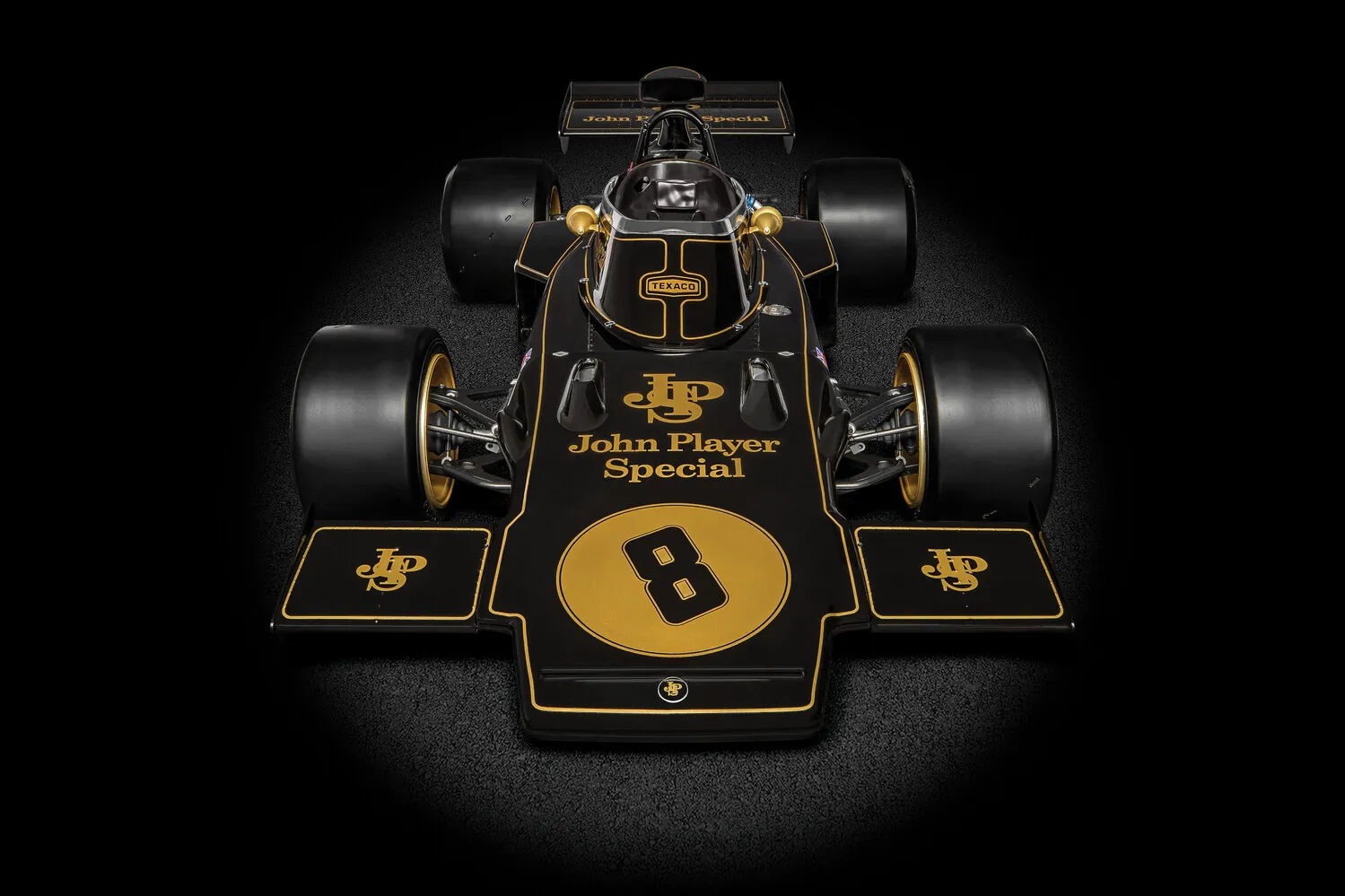HK114 Lotus 72D - 1972 British GP, Emerson Fittipaldi - 1:8 Scale Kit