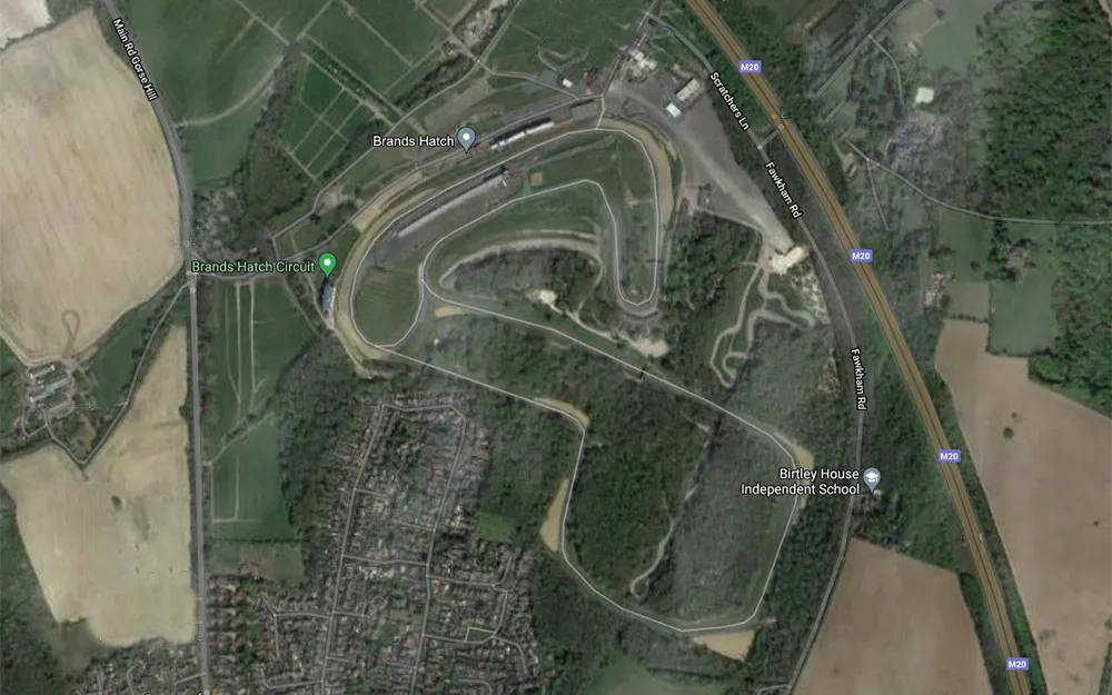 BUNDLESTRK3 Brands Hatch A Track Layout (Analogue)