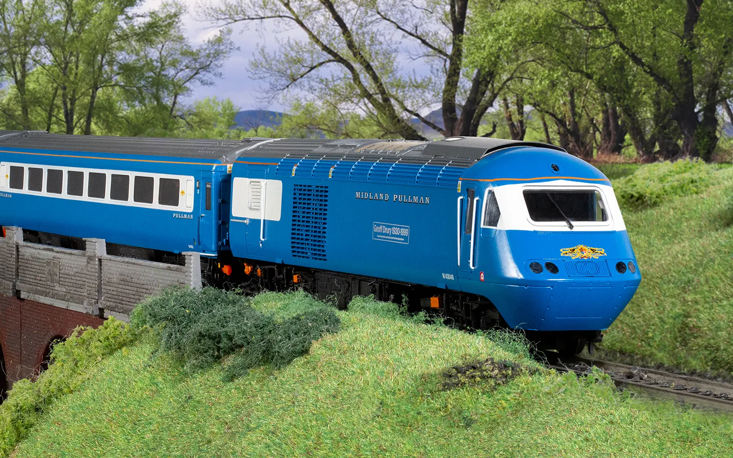 R30077 Midland Pullman, Class 43 HST, M43046 & M43055, Train Pack - Era 11