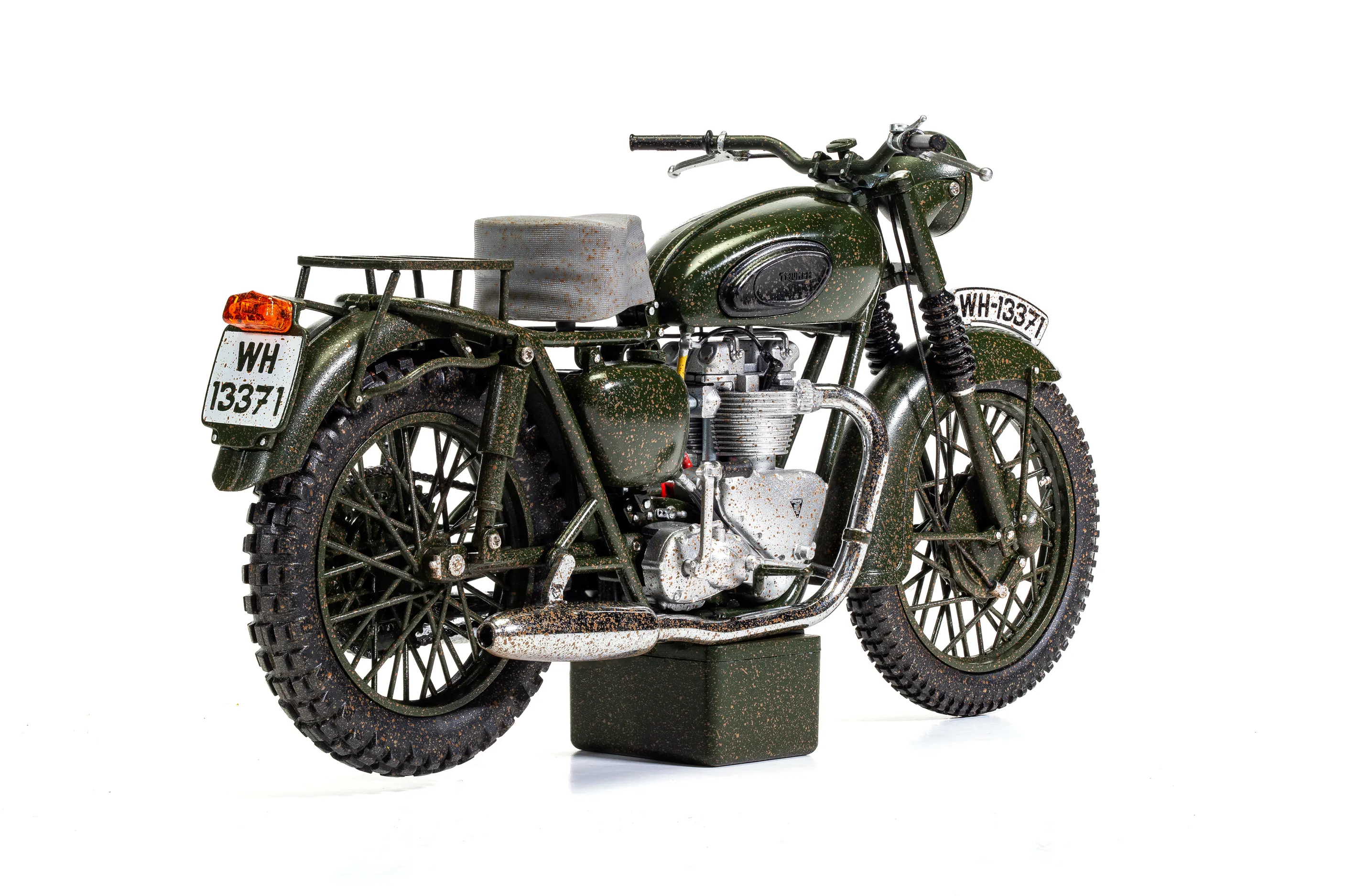 CC08501 The Great Escape - Triumph TR6 Trophy (Weathered)