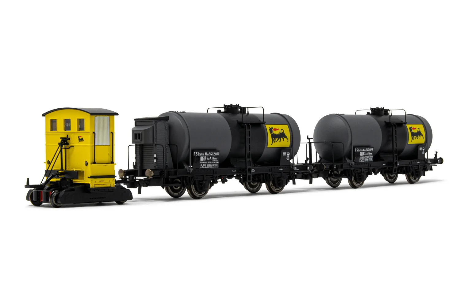 HR2877D AGIP, shunting tractor ABL "Sogliola", yellow livery, with 2 x ...