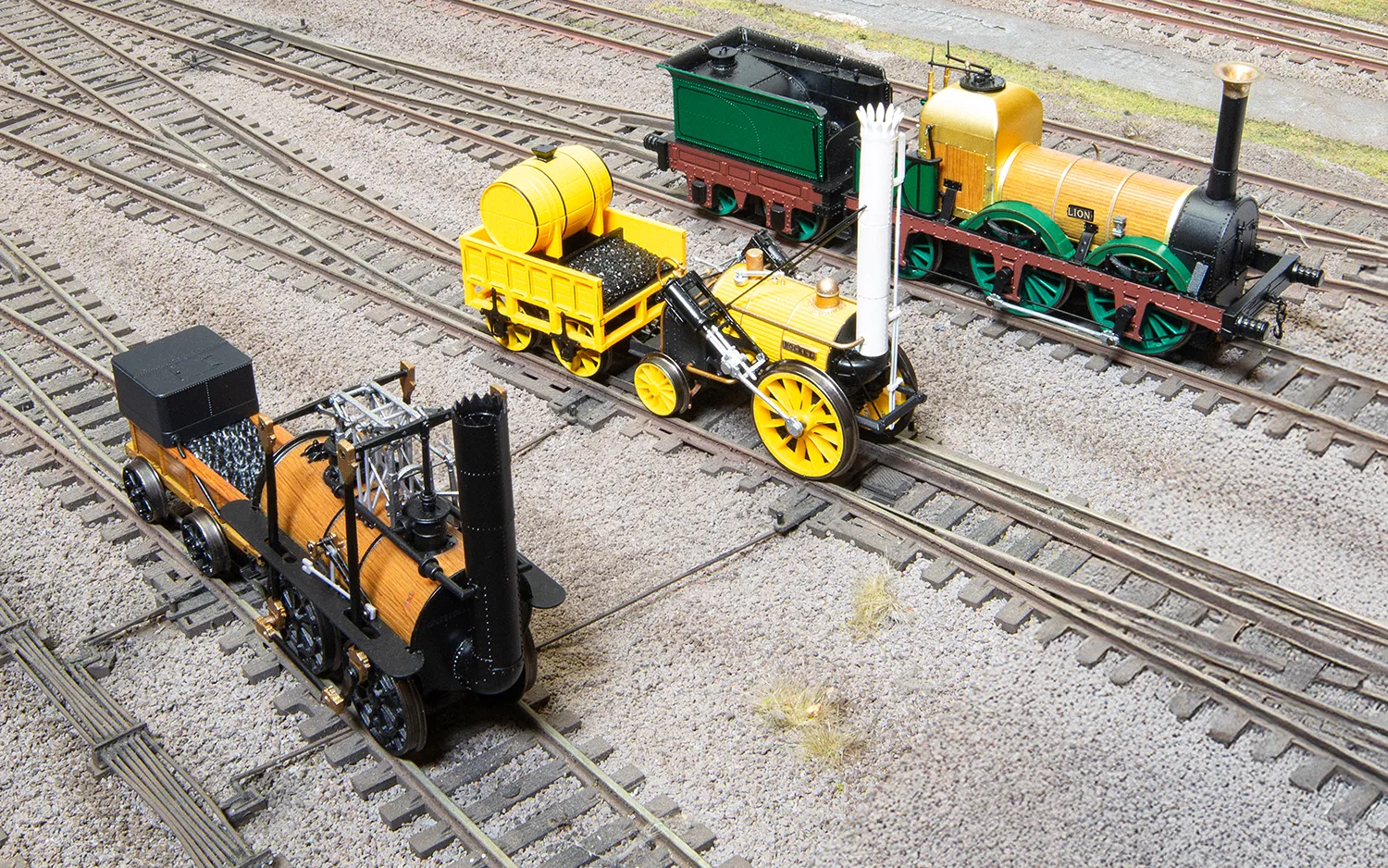 R30445 Birth of the Railways - Train Pack (Railway 200)