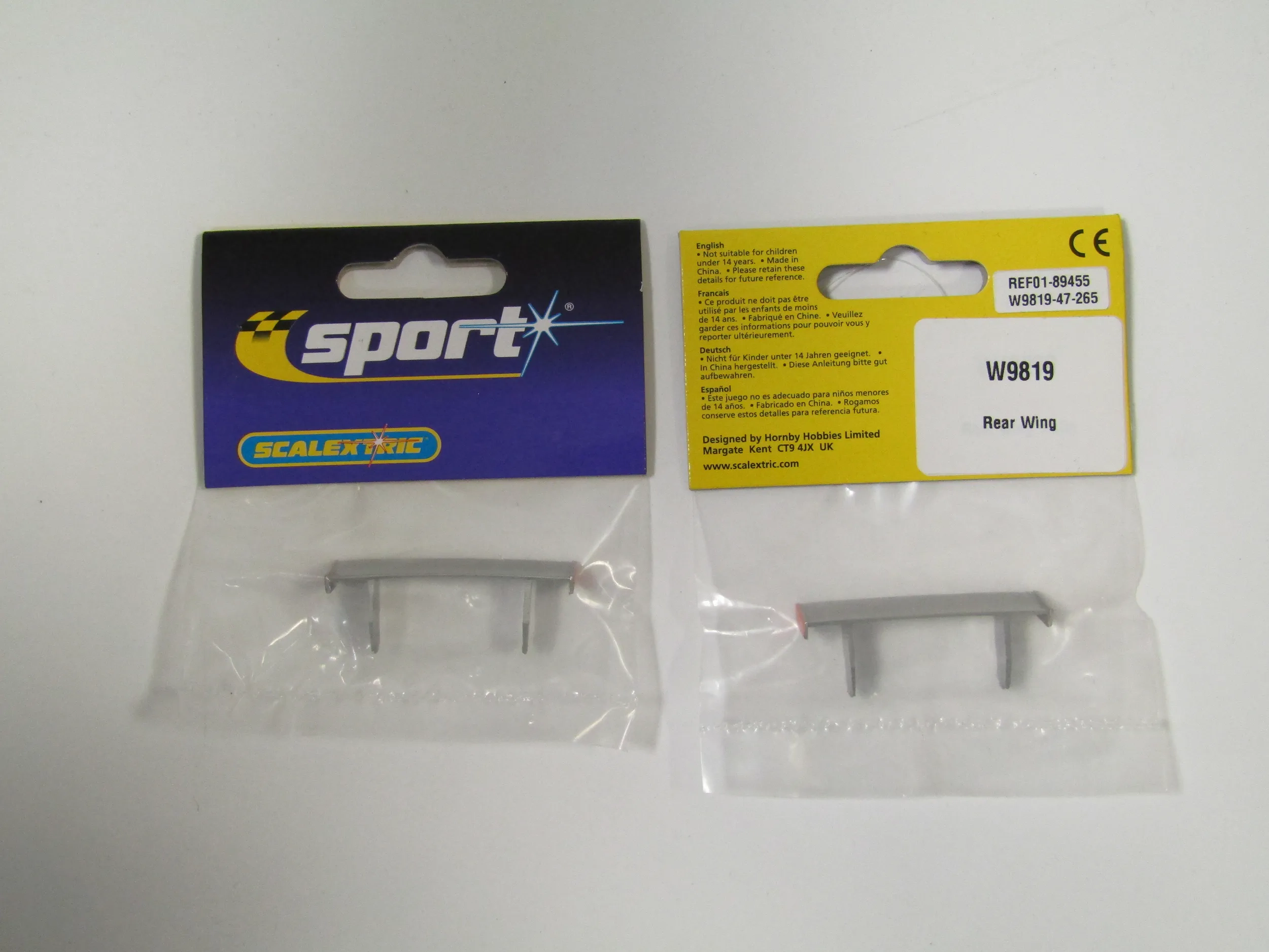 W9819 wings, REAR WING C3021W