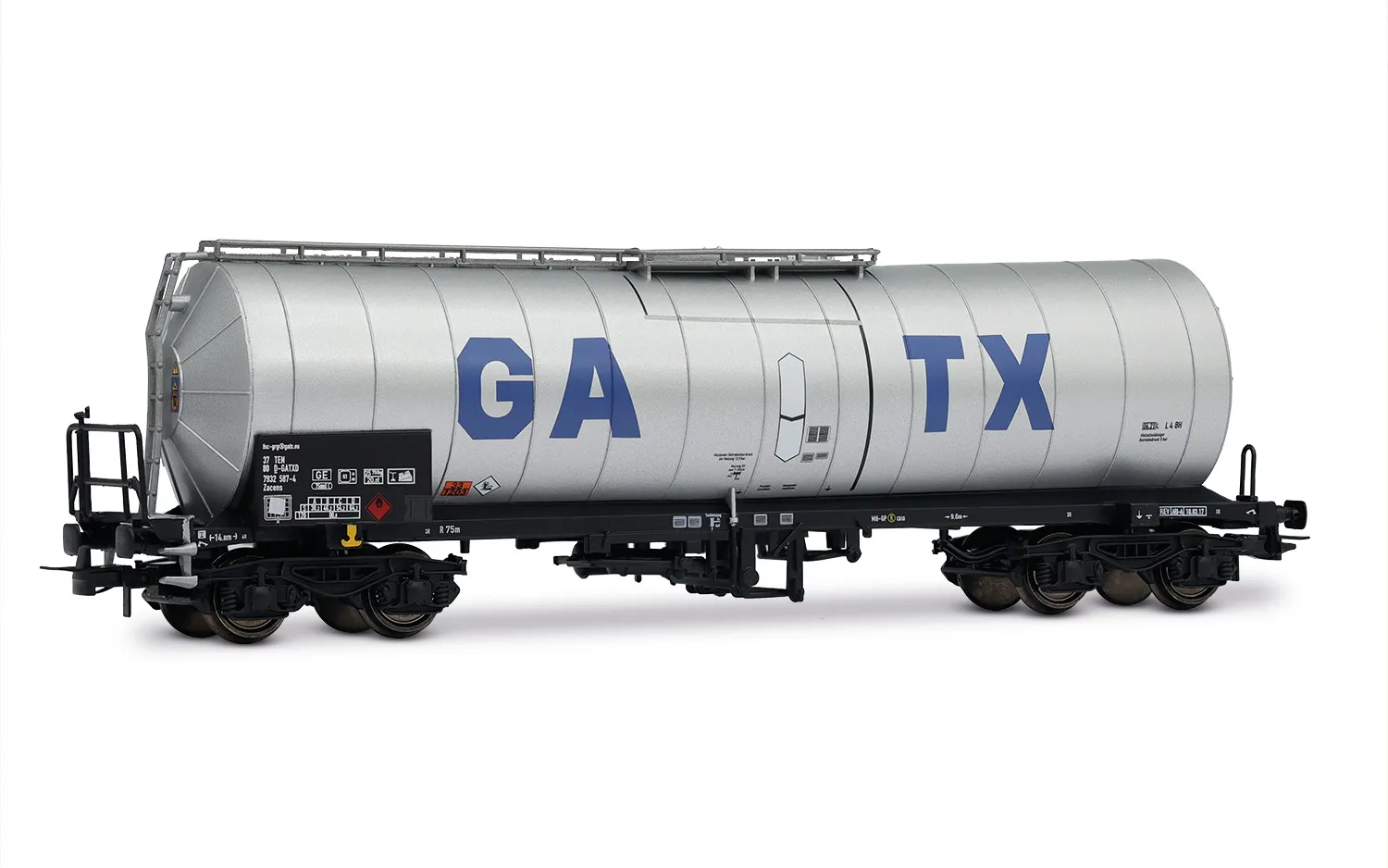 HR6667 GATX, 2-unit set of 4-axle tank wagons, light grey livery with big GATX logo, ep. VI