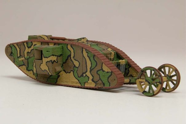 A01315V WWI Male Tank Mk.I
