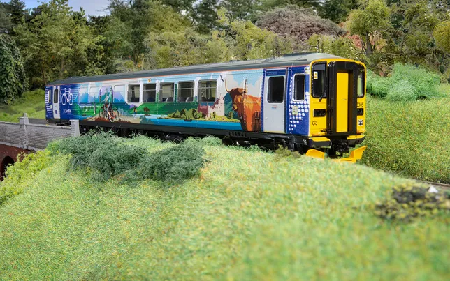 R30146 ScotRail, Class 153, 157305 - Era 11