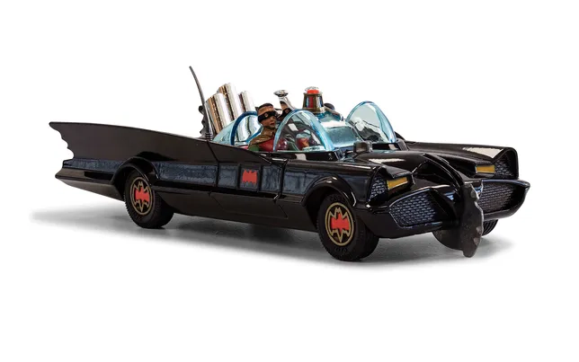 RT26701 Batmobile with Batman and Robin