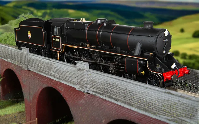 R30393 BR Early - Stanier 5MT Black 5 - 44907