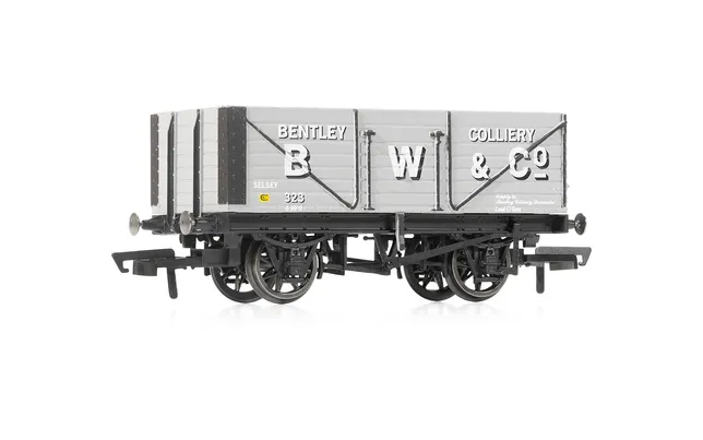 R60103 Triple Wagon Pack, B.W & Co, J. James & Co. & Newstead Colliery ...